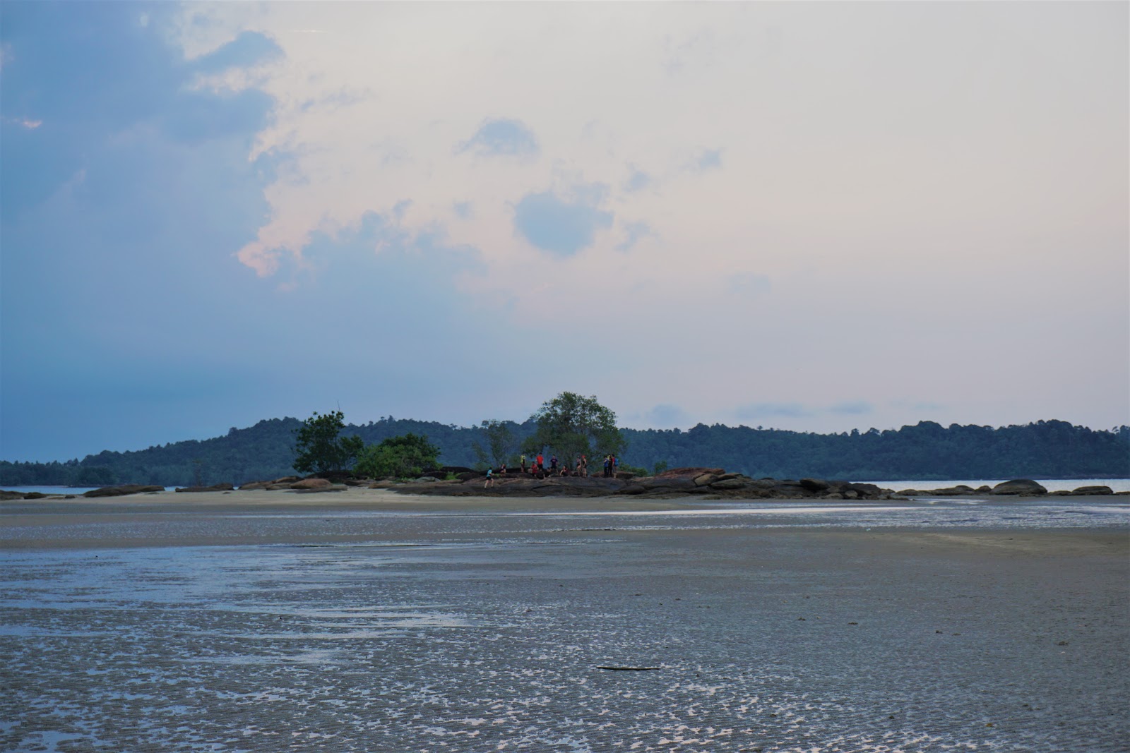 Pulau Mawar & Teluk Sari – Gate To Heaven and A Stargazing Rendezvous ...