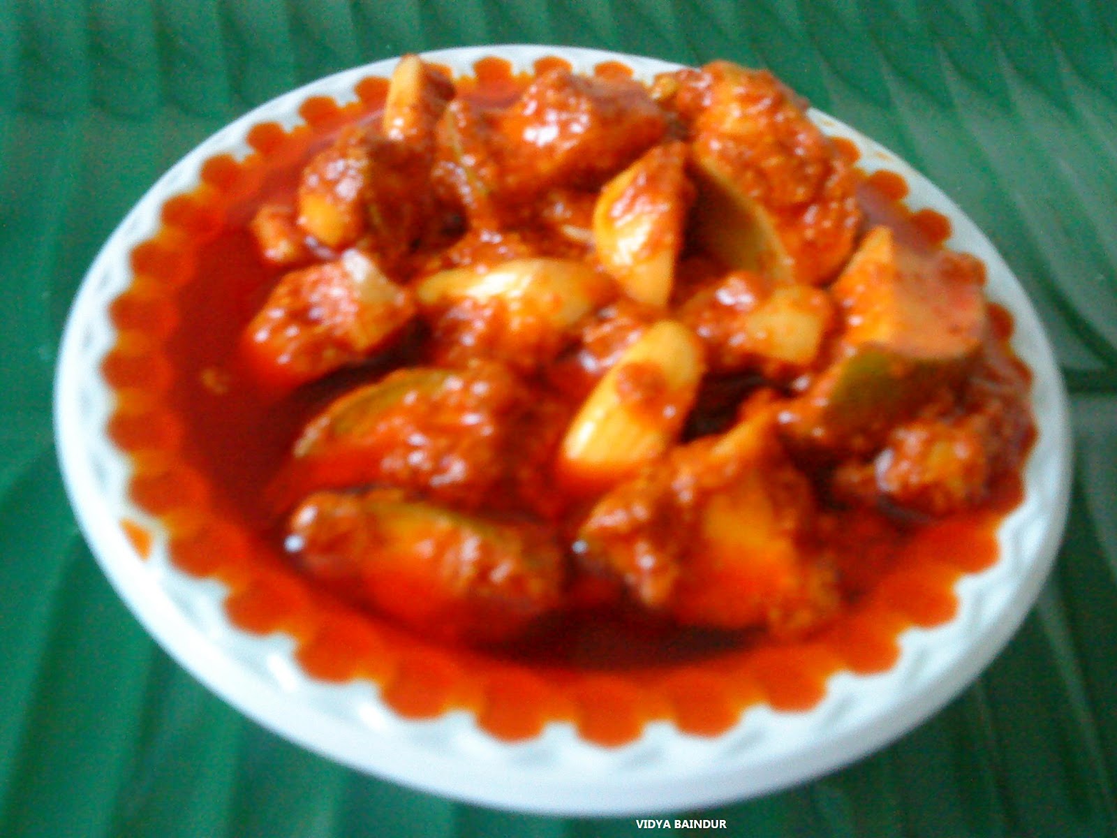 AVAKAI...ANDHRA RAW MANGO-GARLIC PICKLE