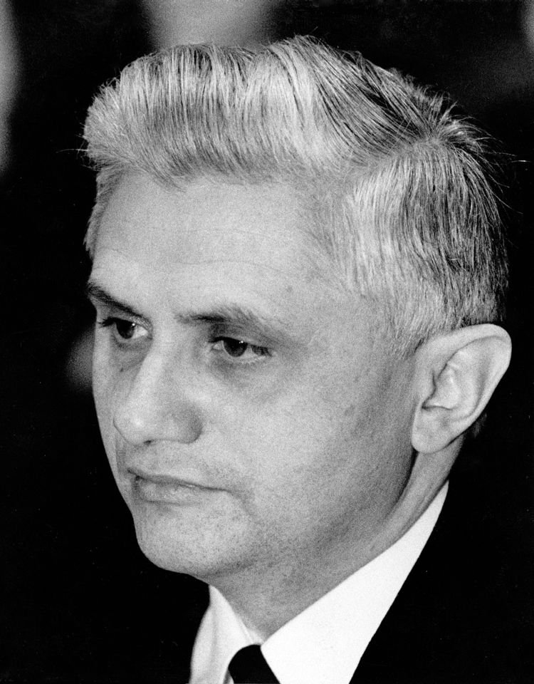 CATHOLIC CHARISMATIC RENEWAL-ST. JOSEPH UNIVERSITY-TZ: Pope Benedict ...