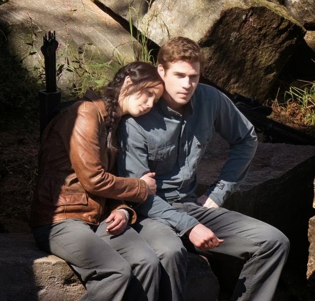 Official The Hunger Games: Mockingjay Part 1 Teaser Poster Has Been ...