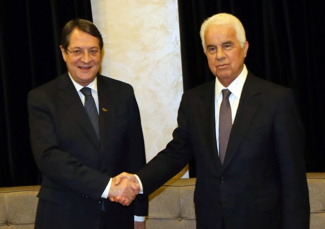 ΙΕΡΟΣ ΛΟΧΟΣ: ΤΡΙΖΟΥΝ ΤΑ ΚΟΚΚΑΛΑ ΤΟΥ ΤΑΣΣΟΥ ΠΑΠΑΔΟΠΟΥΛΟΥ : Η ΚΥΠΡΙΑΚΗ ...