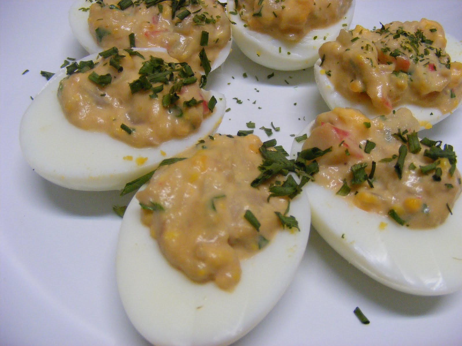 DELICIAS CÁ DE CASA: Ovos recheados