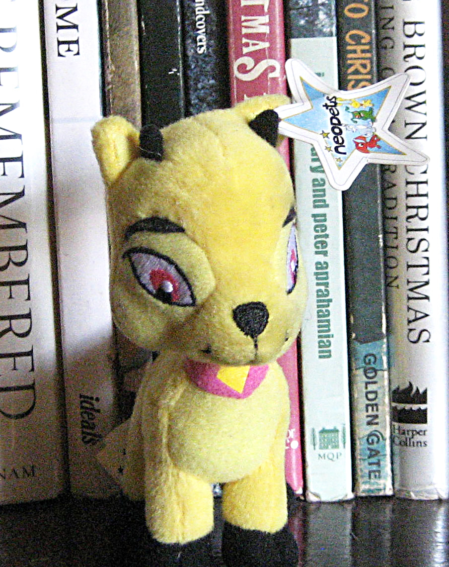 Percy's Fast Food Toy Stories : Neopets Yellow Ixi
