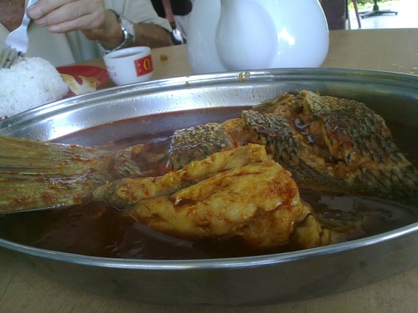 The BEST Assam (tamarind) Fish - Muar, Johor | Becky-Wong