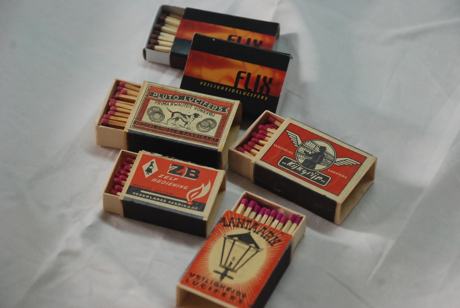 MATCHBOXES AND LABELS COLLECTION: October 2010