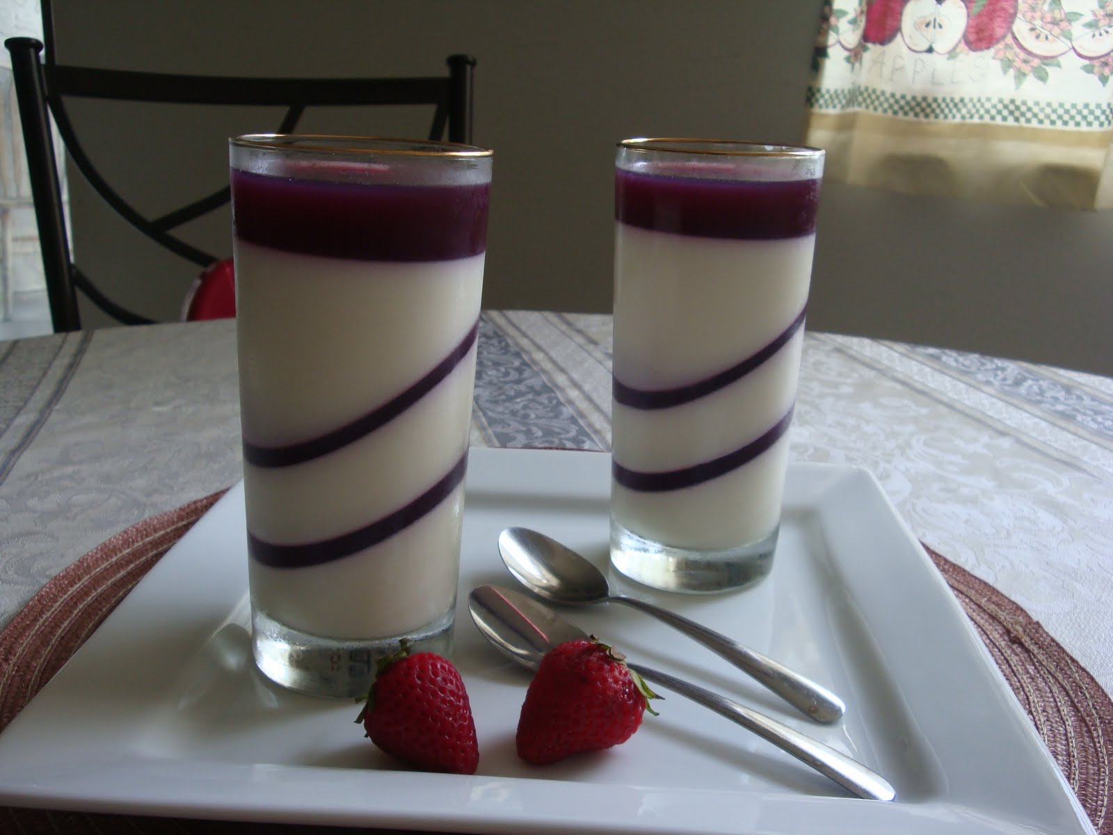 Sweet Home Recipes...: Layered Vanilla Panna cotta