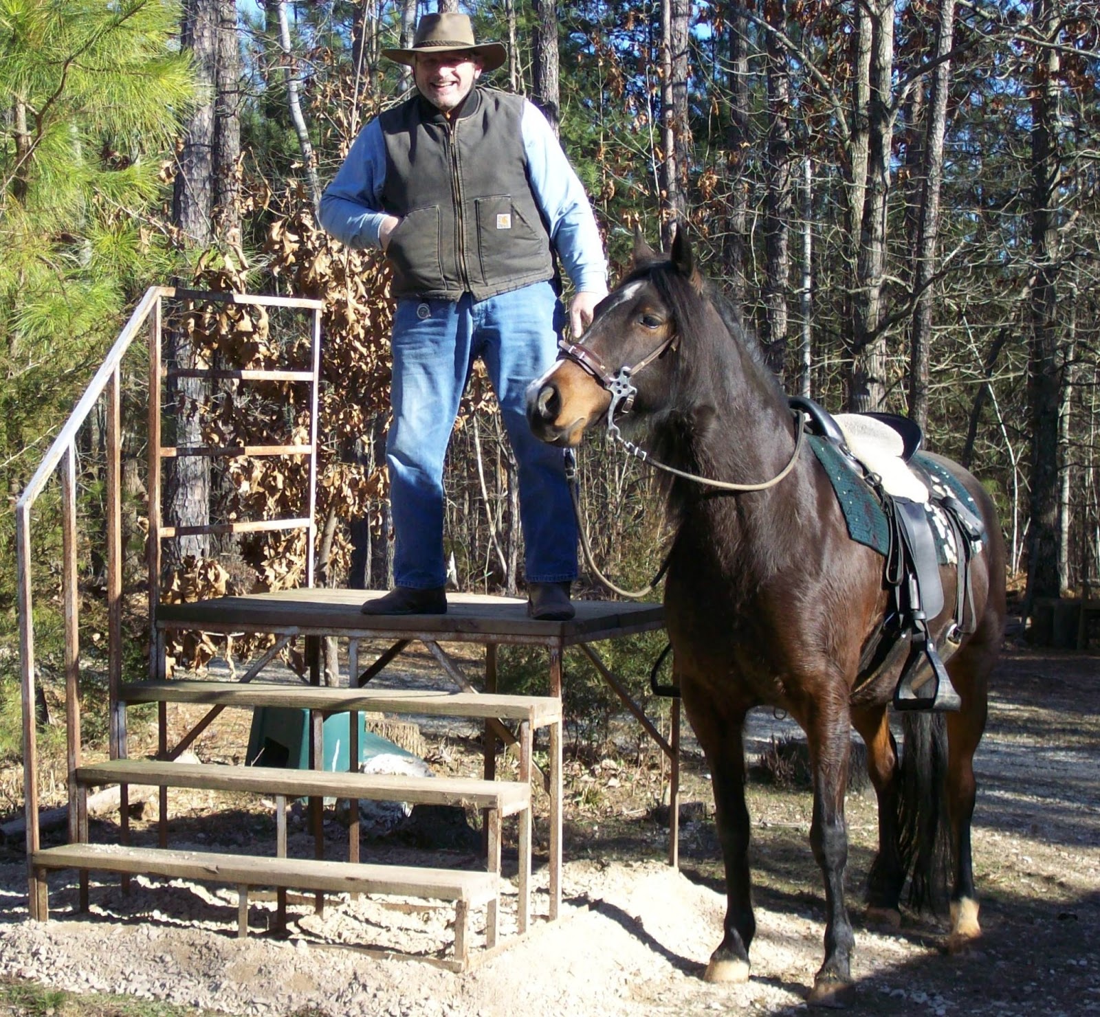 Coffee Clutch with Dutch Henry: "Kessy and Dutch's new Mounting Platform"