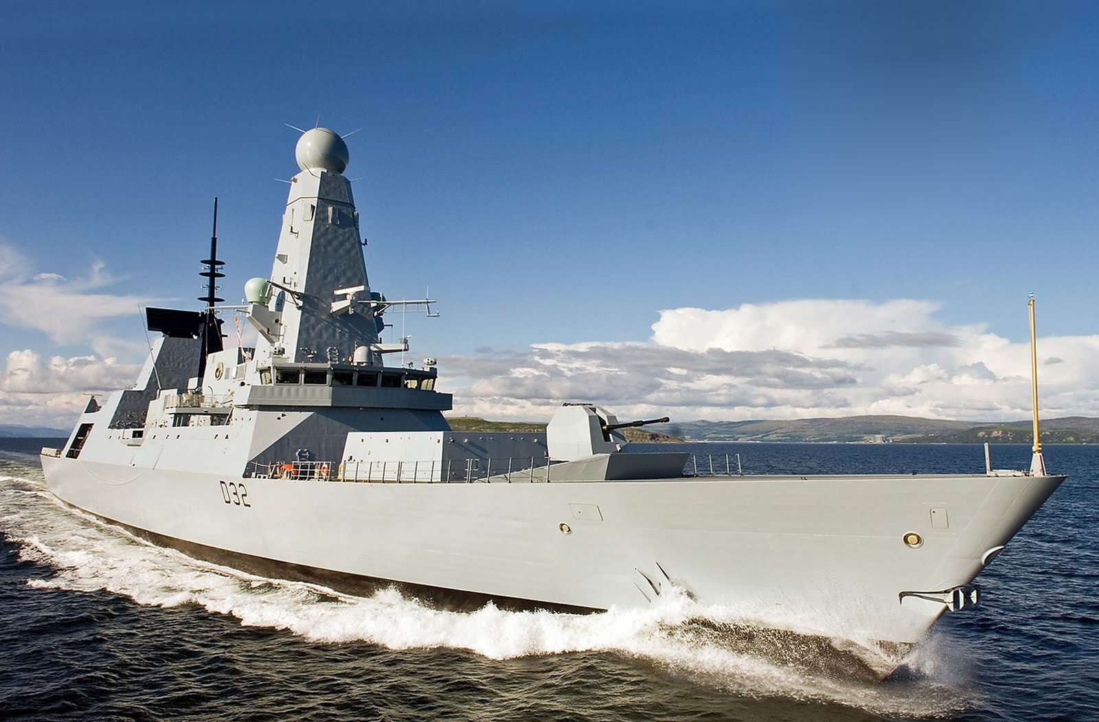 Naval Photos: HMS Daring (D32)