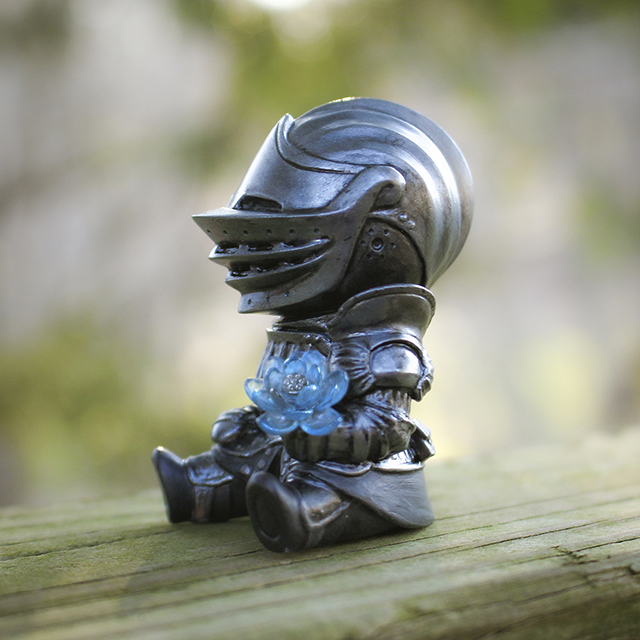 DAHLIA KNIGHTS: Adventurer Version & Fluted Lotus Knight from Fiona Ng ...