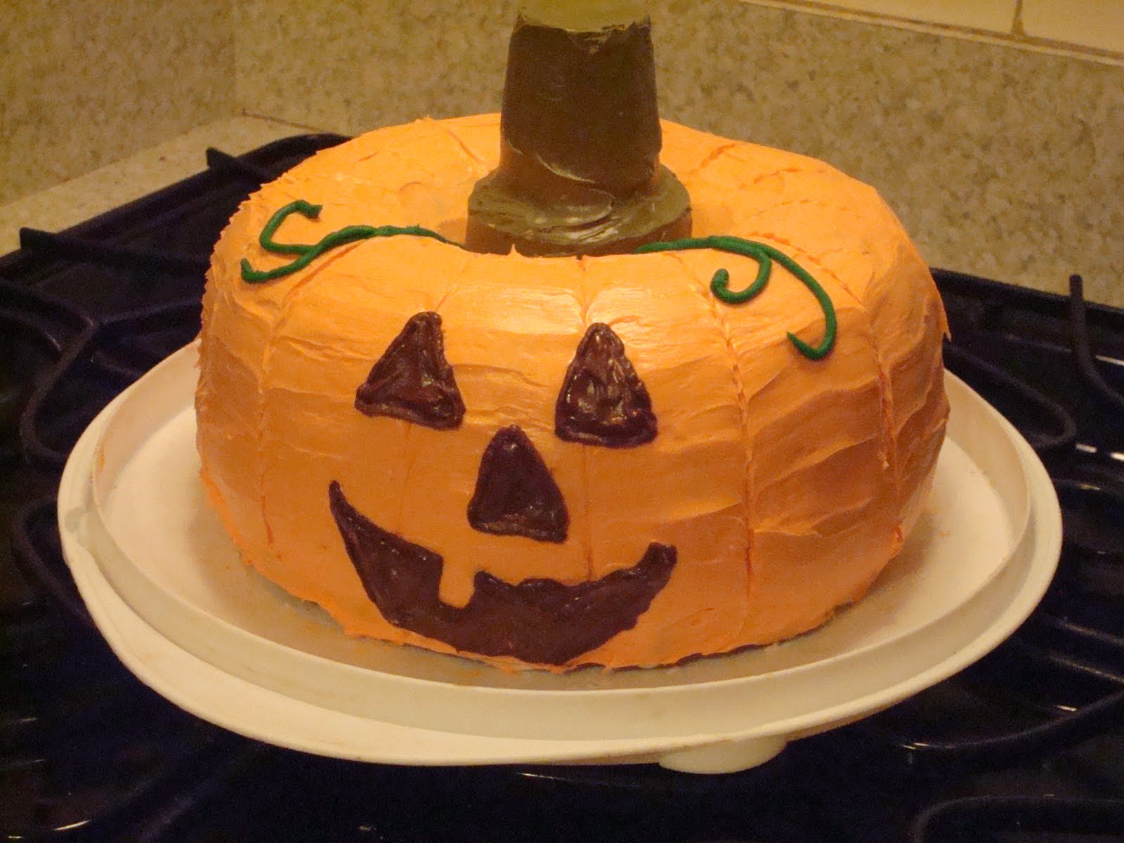 My LoveLeigh Life: Jack-O-Lantern Cake