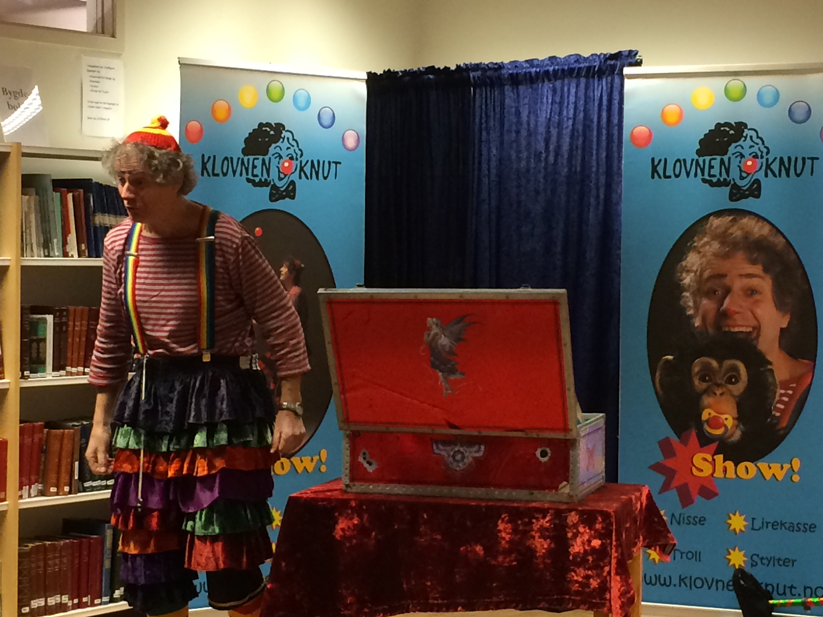 Elverum bibliotek: Sommerles-avslutning med klovnen Knut