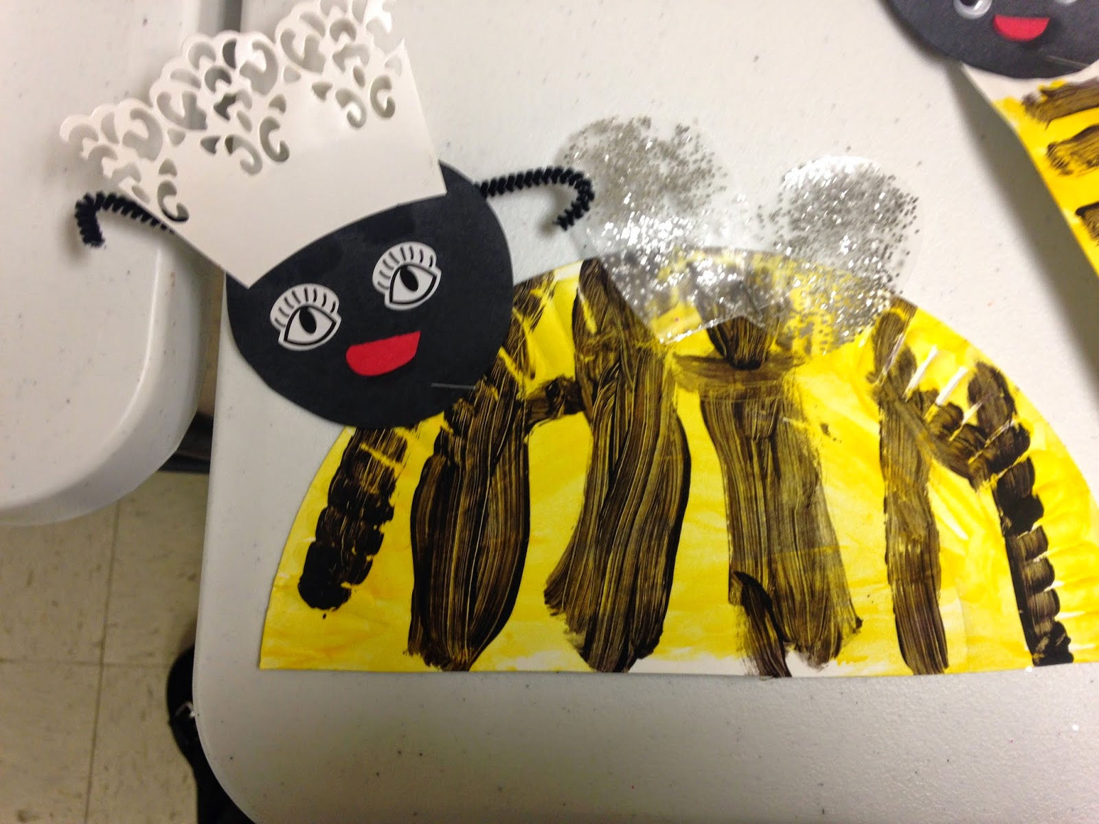 Beautiful Chaos: Preschool: Q is for Queen Bee