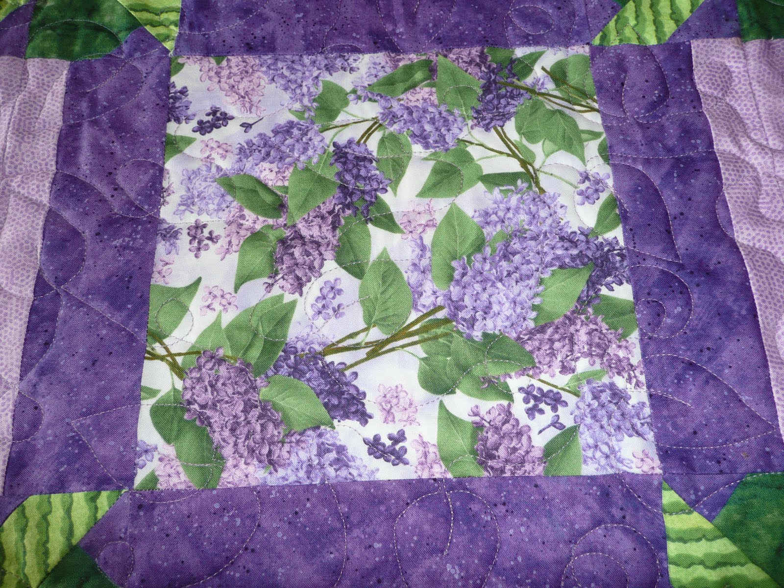 Acorn Ridge Quilting: Kathy's Lilac Quilt