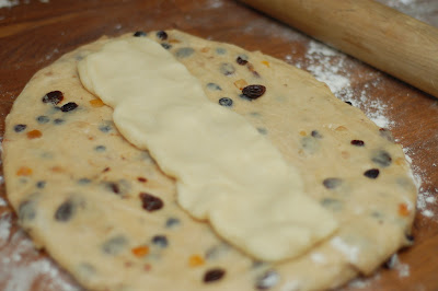 how to eat properly: stollen