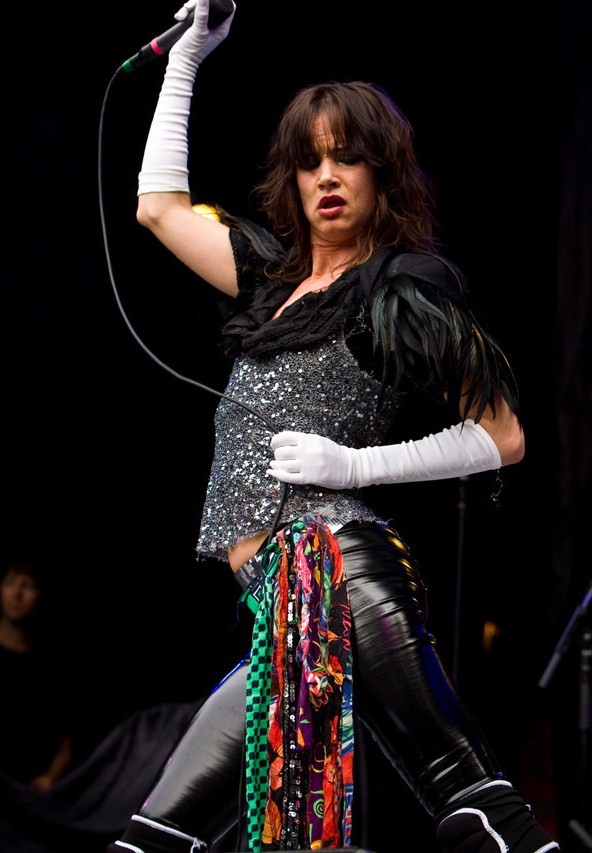 Sober In The Cauldron: Style Spotlight:Juliet Lewis