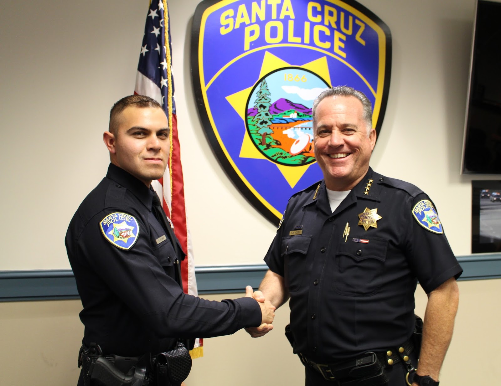 Santa Cruz Police: SCPD Swears in Two New Officers