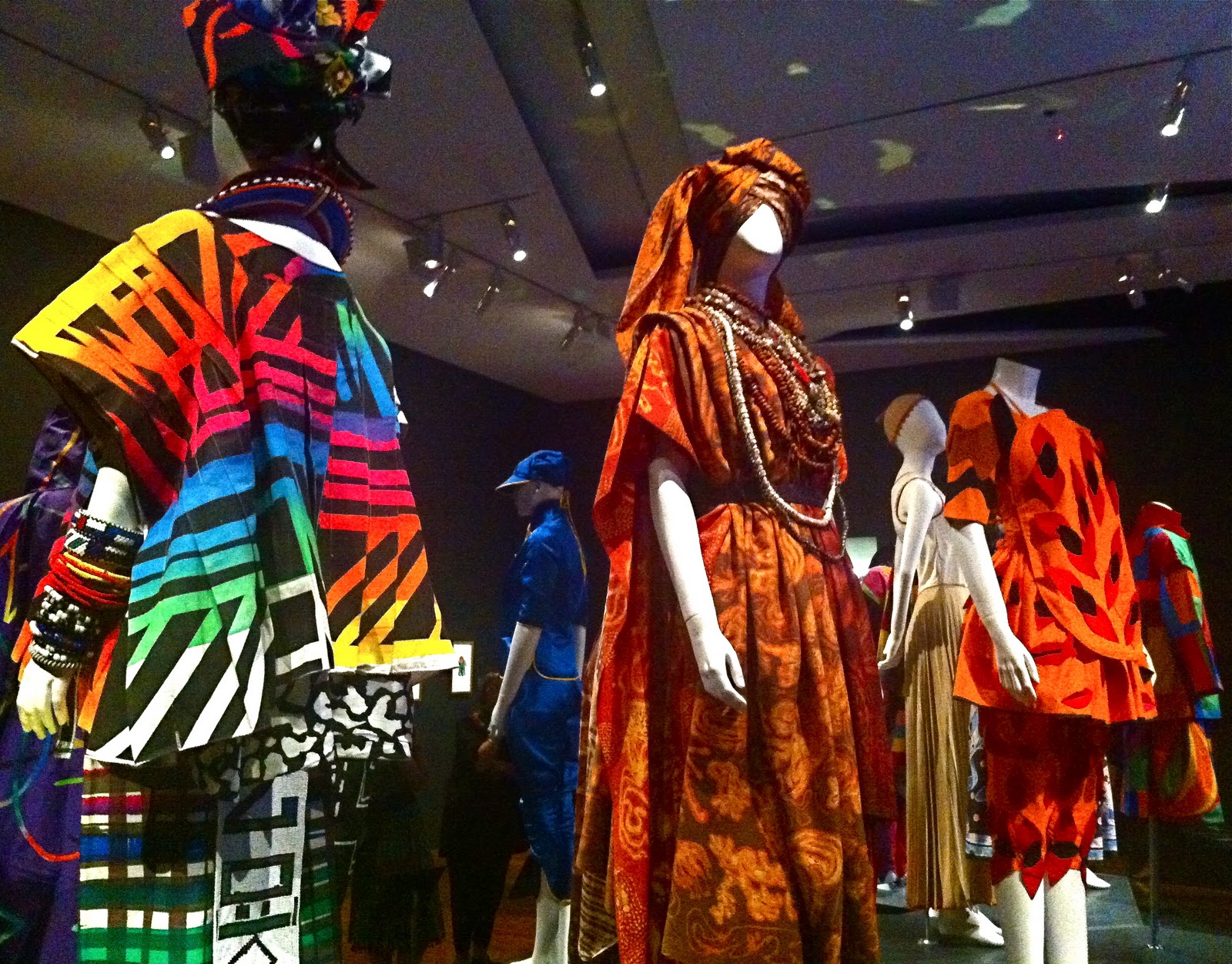 gt gadabout: Linda Jackson Bush Couture