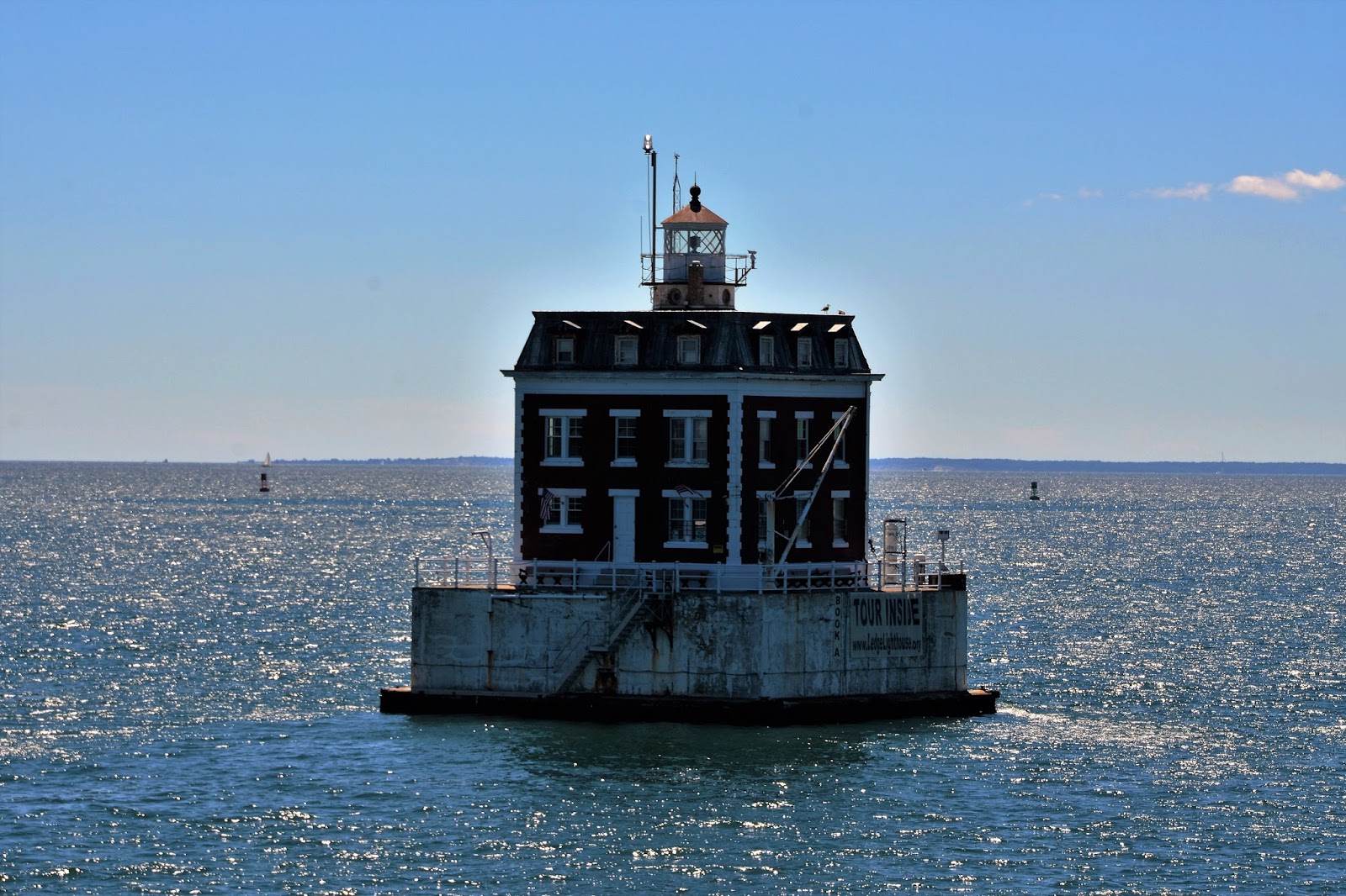 WC-LIGHTHOUSES: NEW LONDON LEDGE LIGHTHOUSE-NEW LONDON, CONNECTICUT