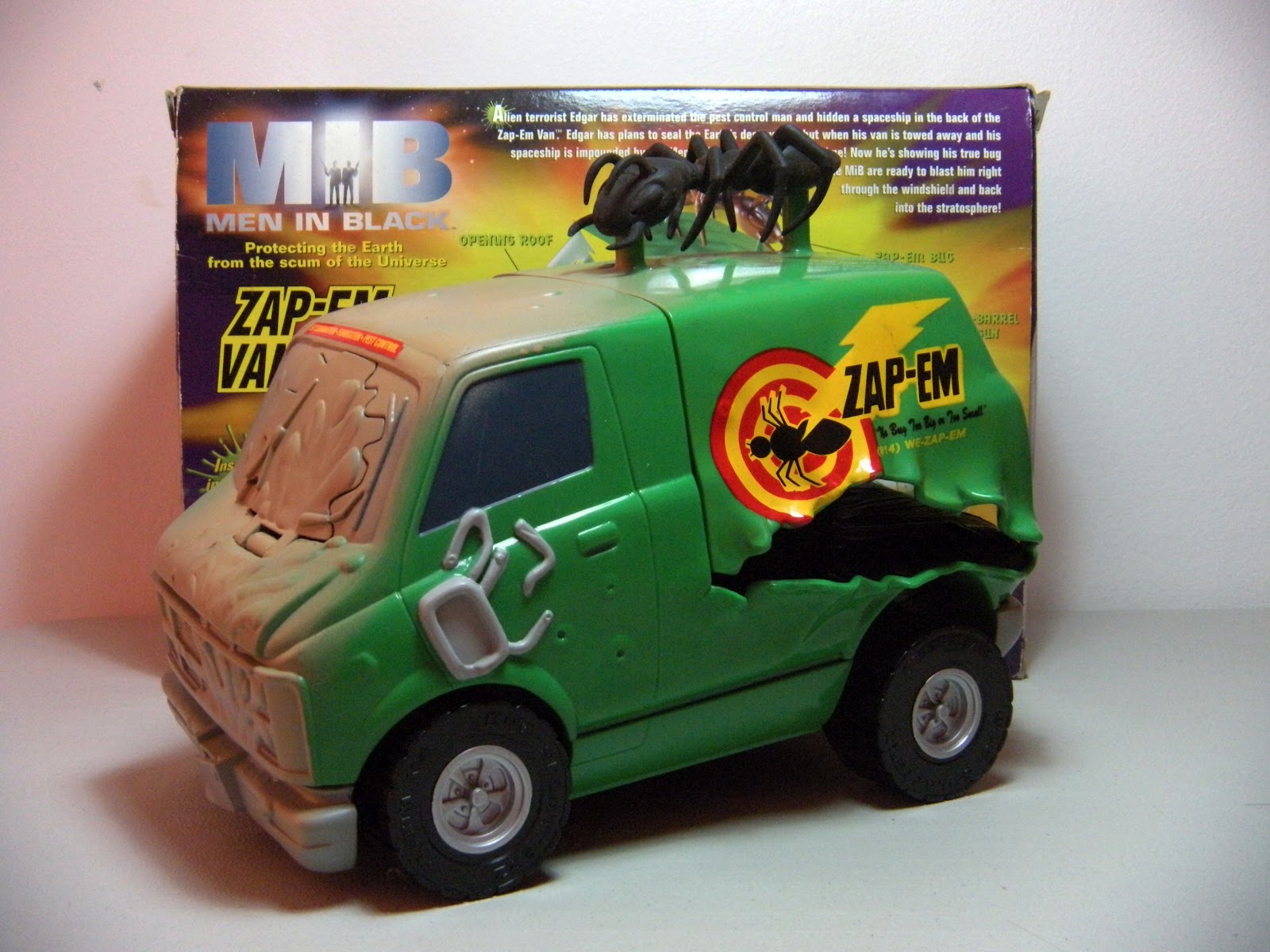 DAILY TOYZ: Collection Exposed : Men In Black - Zap-Em Van
