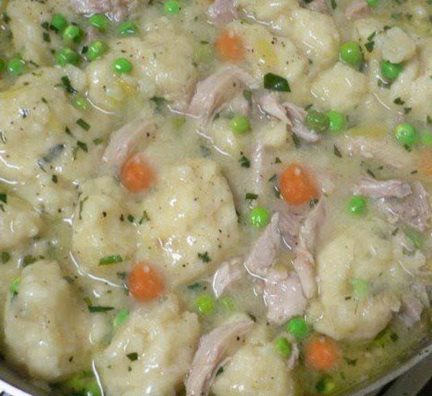 OLD-FASHIONED CHICKEN & DUMPLINGS - Simple Recipes