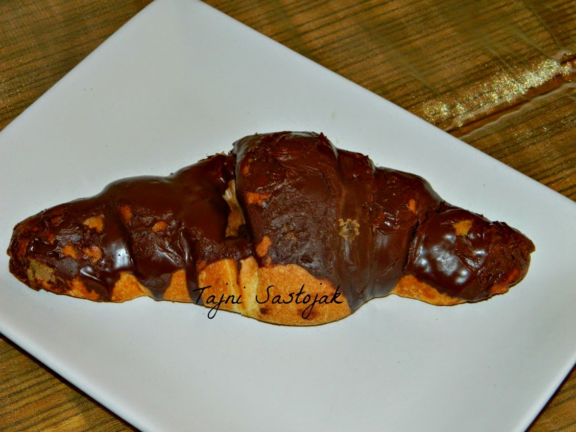 Tajni sastojak : KROASANI SA ČOKOLADOM