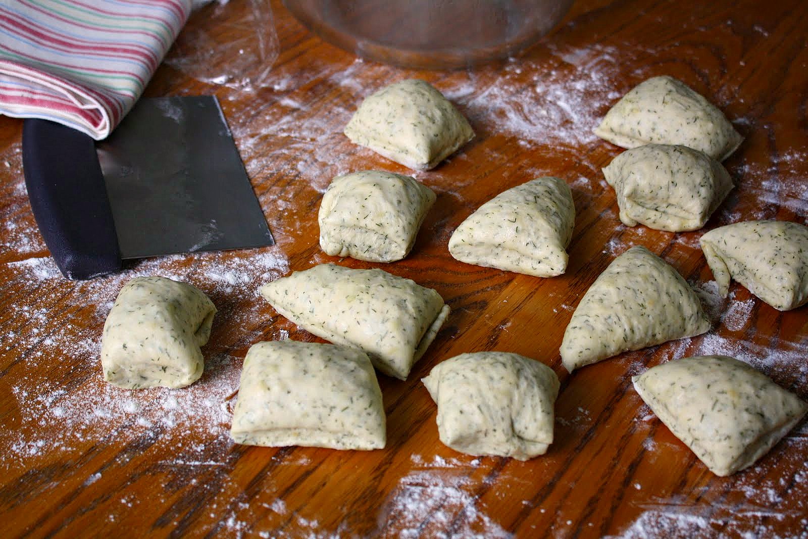 Jane's Sweets & Baking Journal: Dill & Sour-Cream Dinner Rolls ...