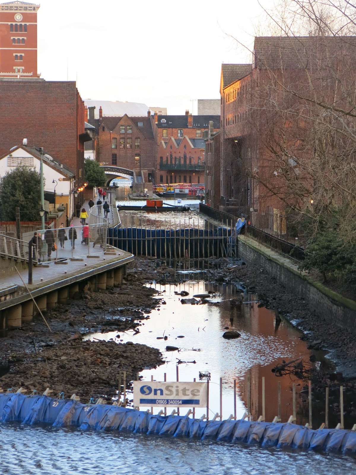Plugging the gap - draining Birmingham canal