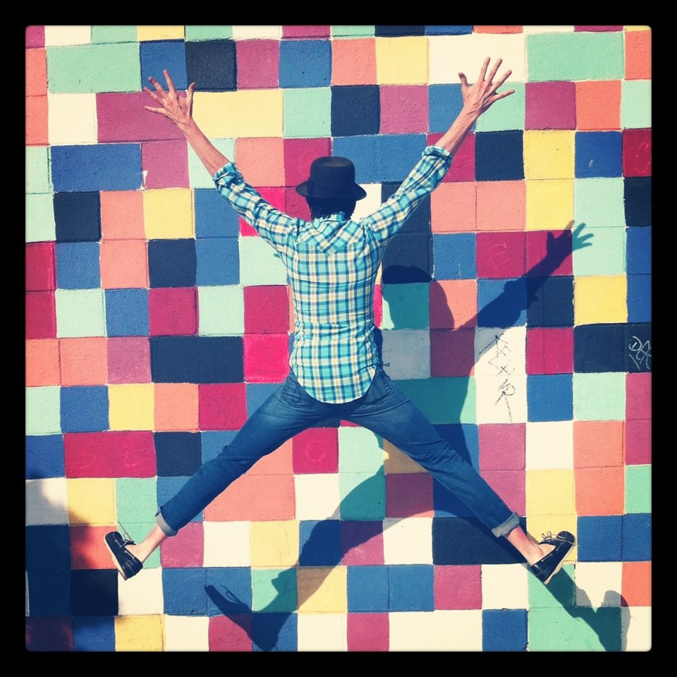 Jumping in Art Museums: Sunset Blvd Street Art Jumping!