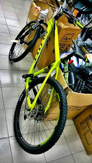 Welcome to my pleasuredome: Scott Scale 60 Mountain Bike (2012)