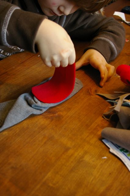 hennymats: {kid craft} Sock puppets