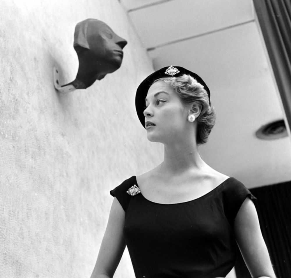 40 Stunning Black and White Photos of Jean Patchett, a Model Who Helped ...
