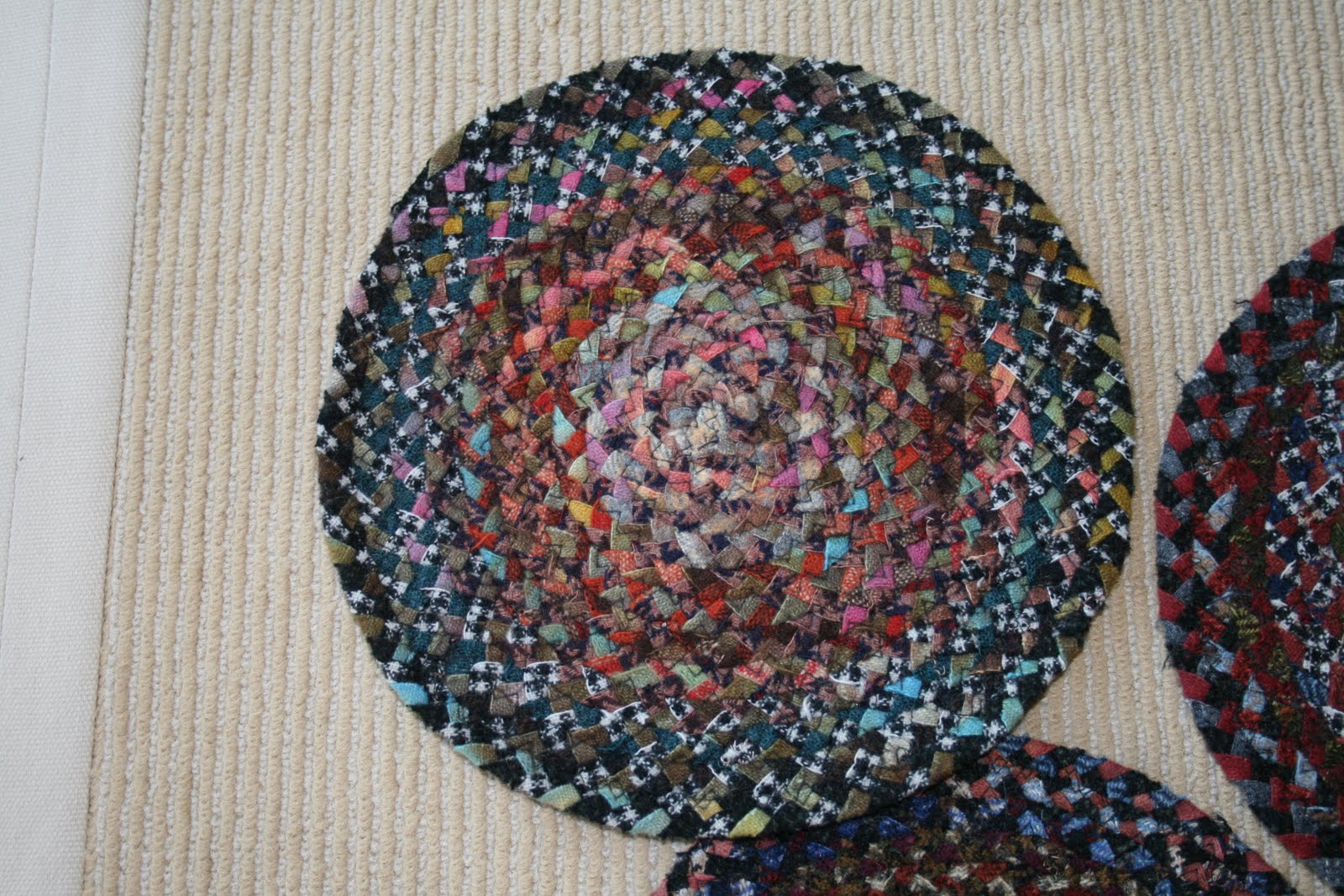 Mimi's Things: Little Braided Mats