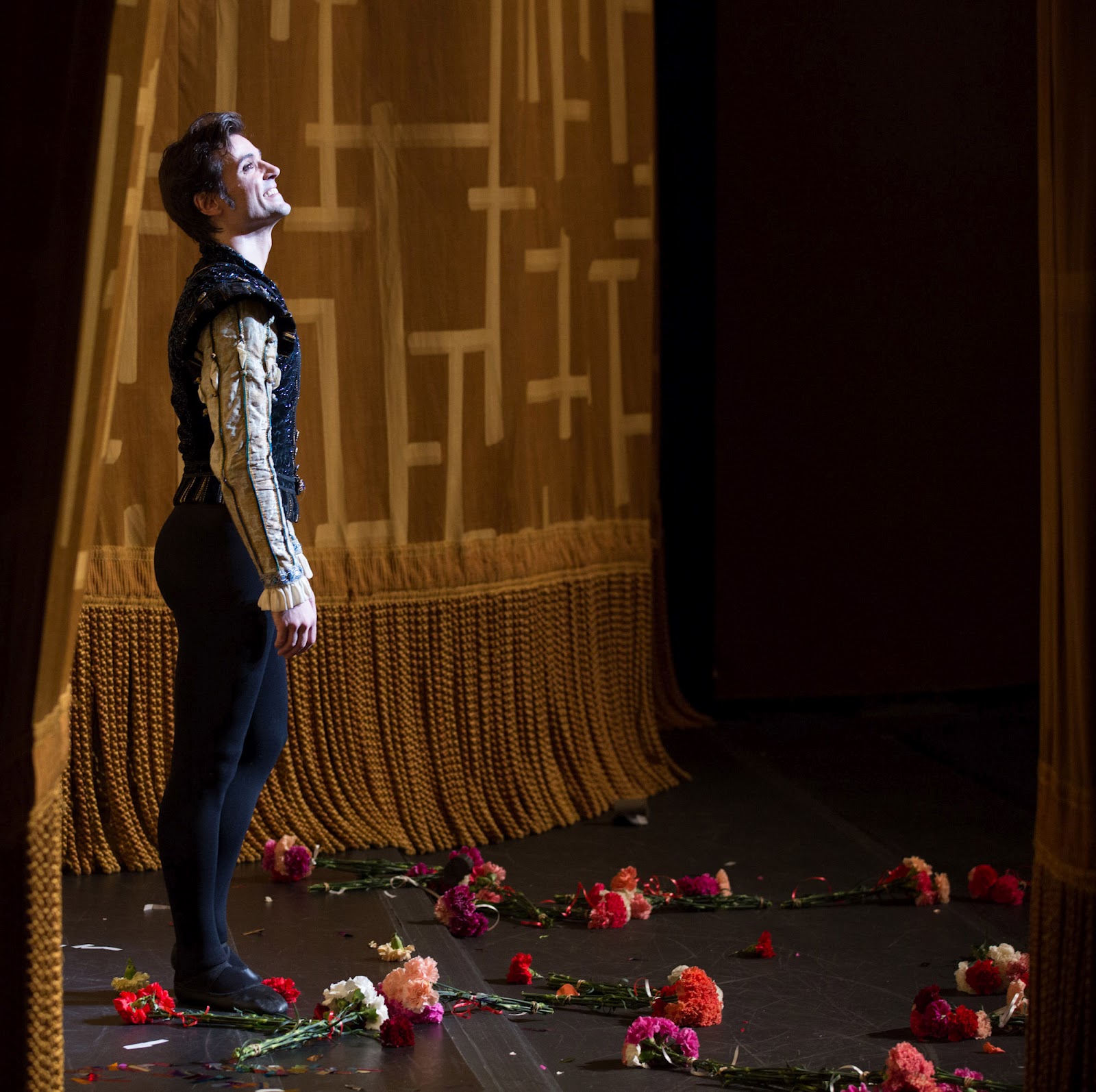 Internationalversionballetymas: julio 2012