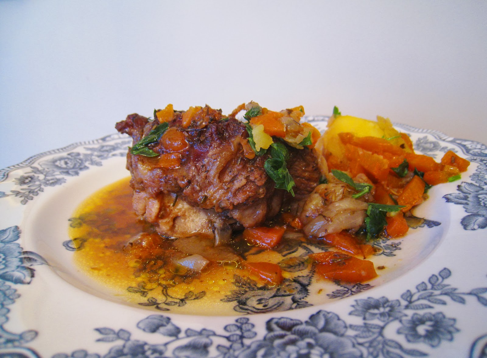 Gera virtuvė: Jaučio uodegos troškinys