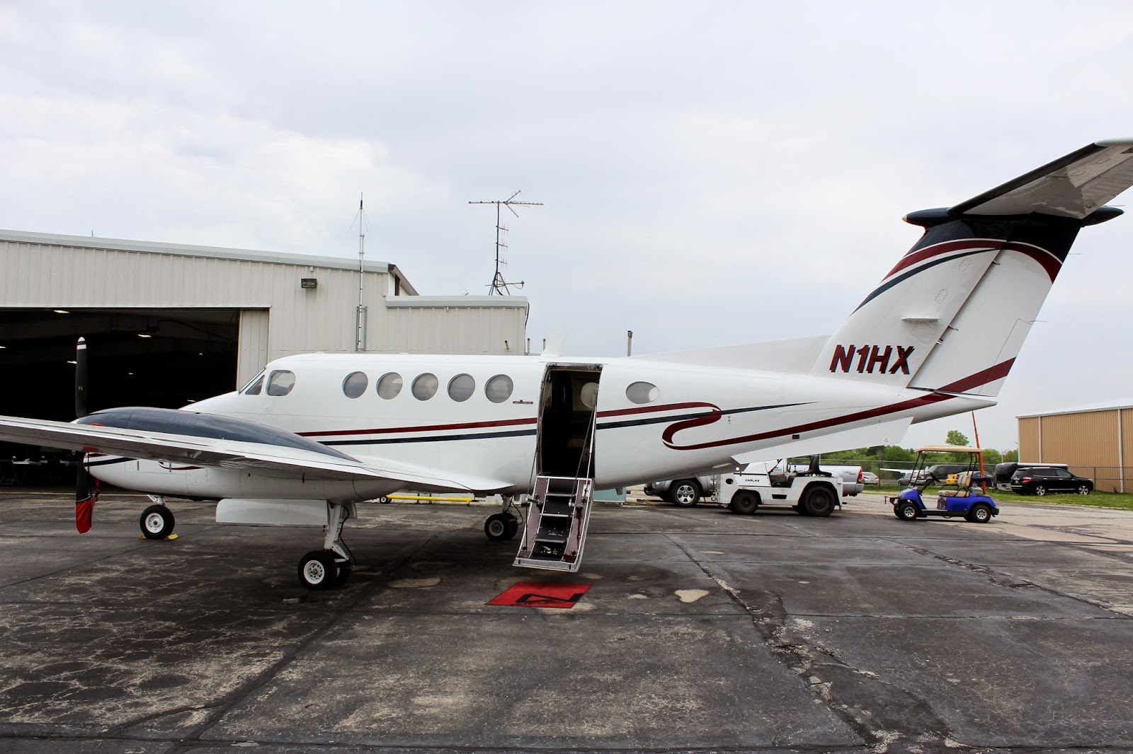The Aero Experience: Air Associates of Kansas Teams With Local Colleges ...