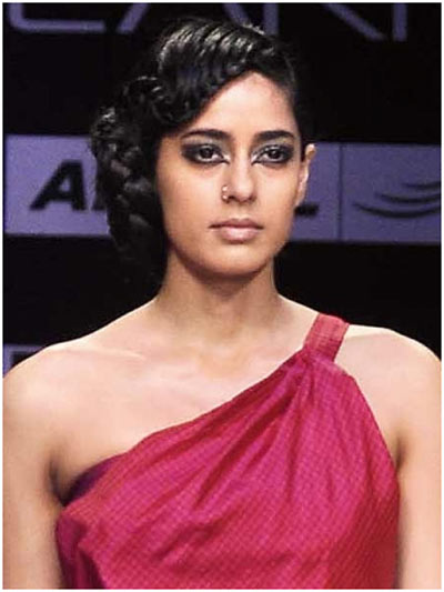 Entirely from heart: Indian Braid Hairstyles That You Can Try Too