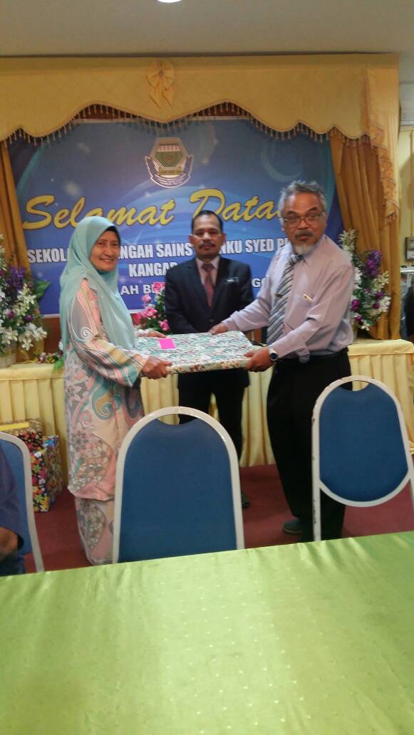 SEKOLAH MENENGAH SAINS TUANKU SYED PUTRA: Majls Persaraan AKP SMSTSP