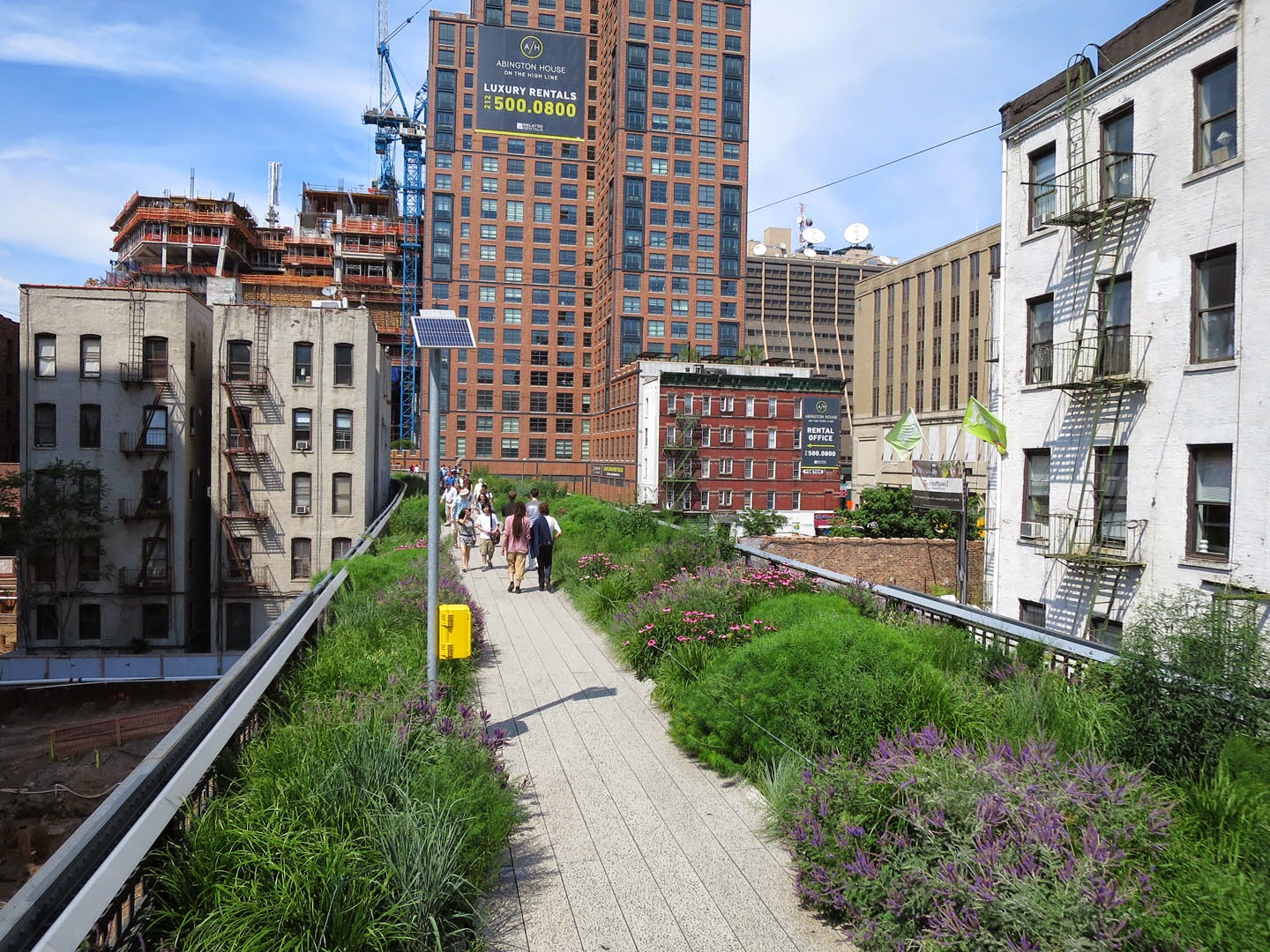 66 Square Feet (Plus): The changing High Line