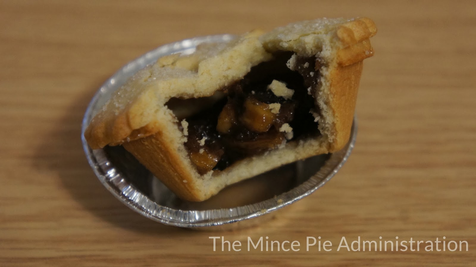 The Mince Pie Administration: The Co-Operative - Loved by Us - 6 Deep Filled Mince Pies