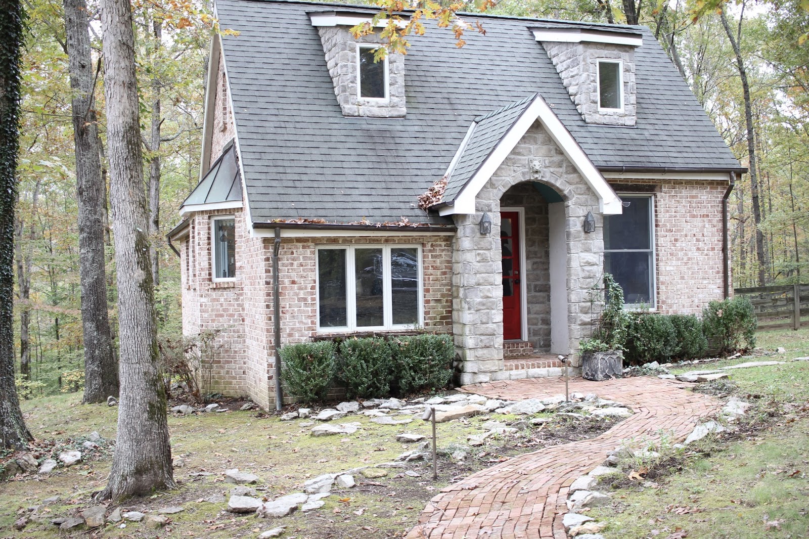 The Cottage Nest: Storybook Cottage