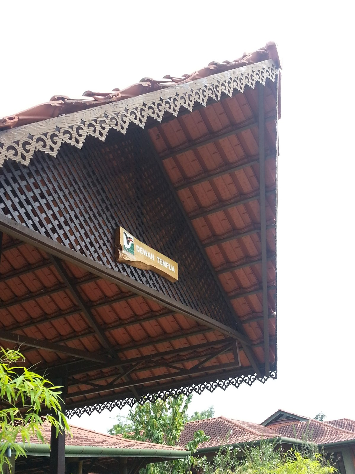 A LITTLE HUT OF MINE: Papan manisku yg manis (fascia board)