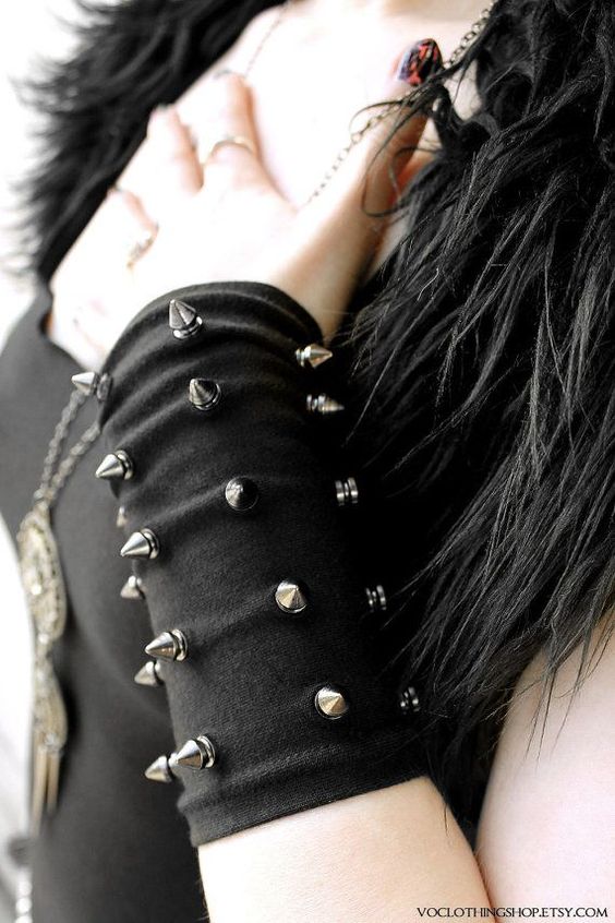 Helenne Nice: 11 accesorios rockeros y góticos que puedes hacer tu mismo