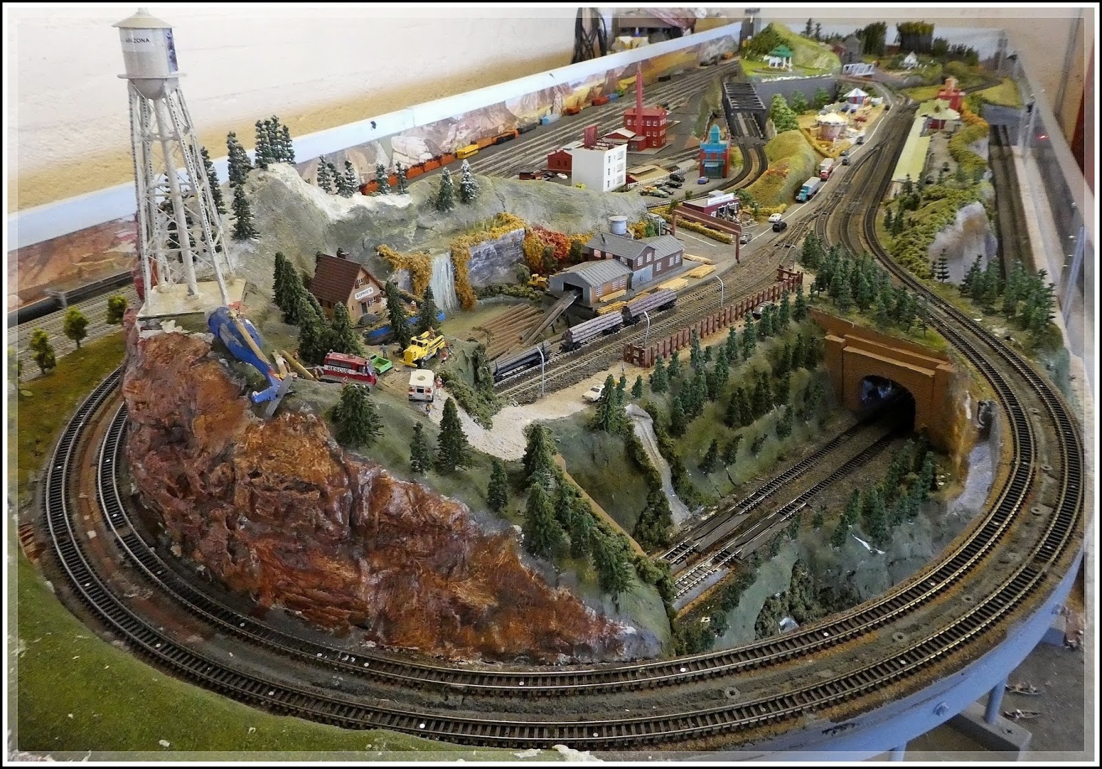 Ken's Photo Gallery: ReadMore - Amtrak Station & Model Railroad Museum