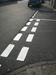 Drawing : Stitched, dashed or dotted lines.