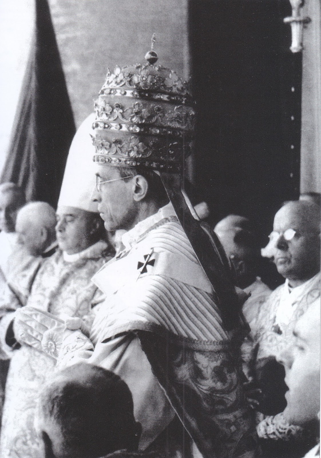 O VENERÁVEL PAPA S.S. PIO XII APÓSTOLO MÁXIMO DA MISSA GREGORIANA E DA ...