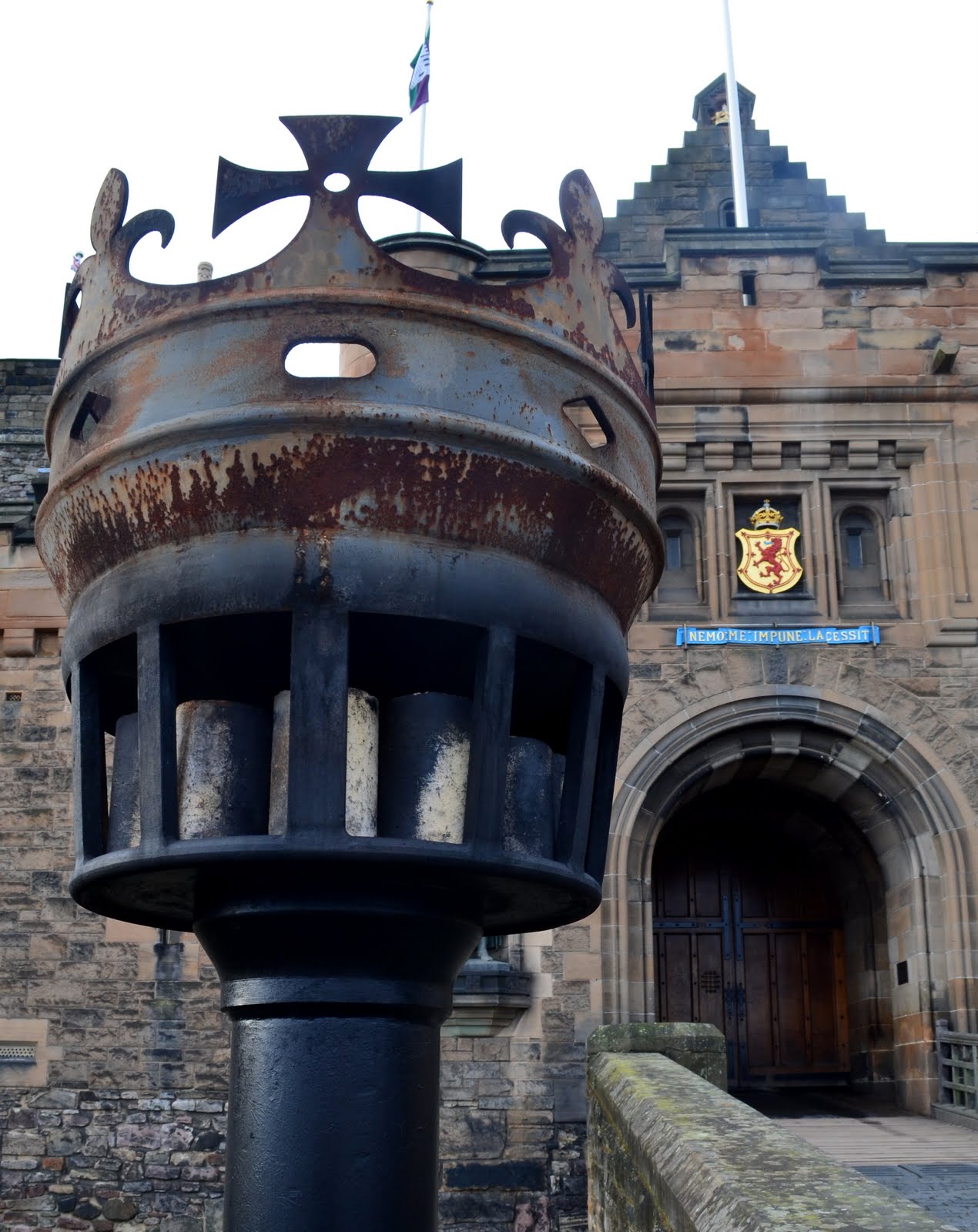 Tour Scotland: Tour Scotland Photographs Christmas Day Edinburgh Castle ...