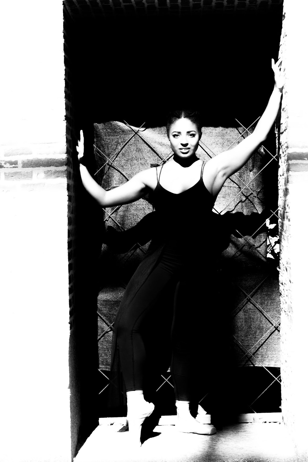 Pilar Pareja de Castro ,Fotografias: Dámaris Ruiz, bailarina.