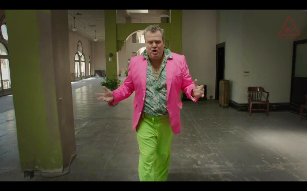 Tacky -- “Weird Al” Yankovic’s music video | Bob's Blitz