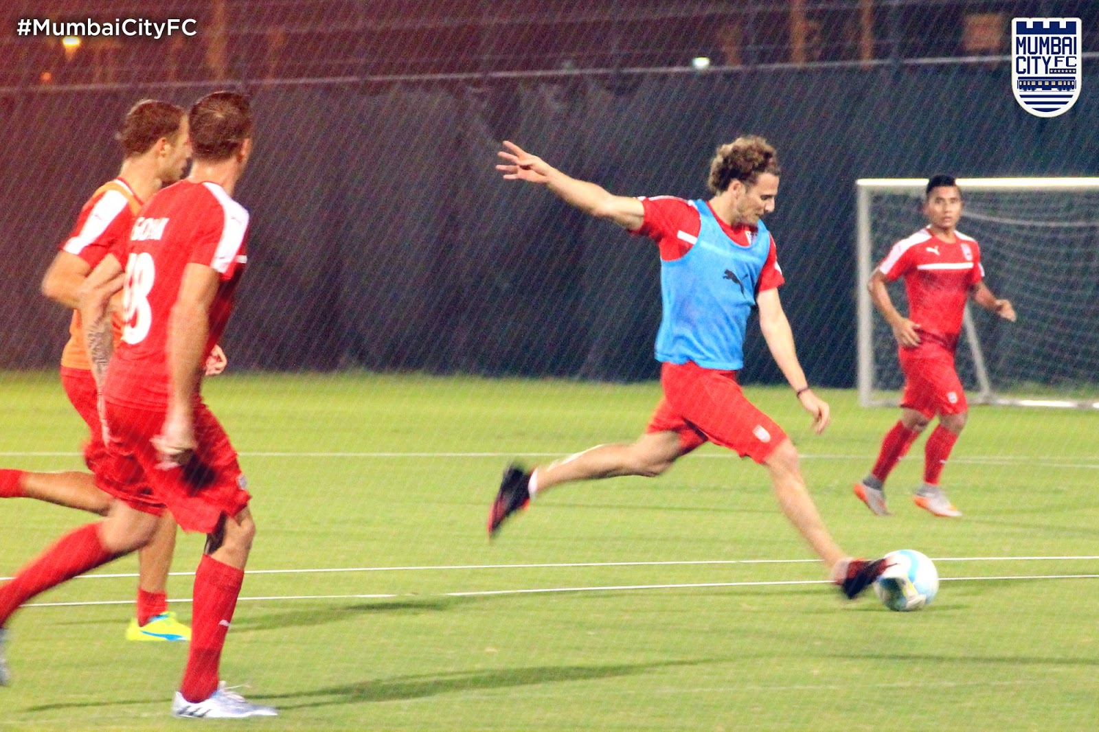 Diego Forlán to Leave Adidas - Footy Headlines