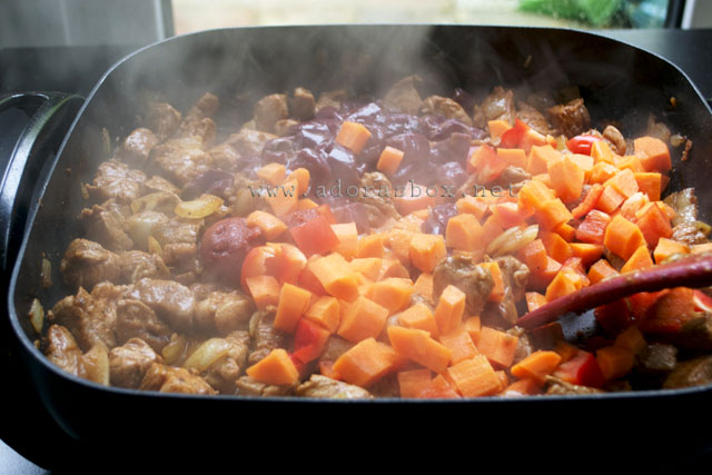 Adora's Box: MENUDO CON GARBANZOS